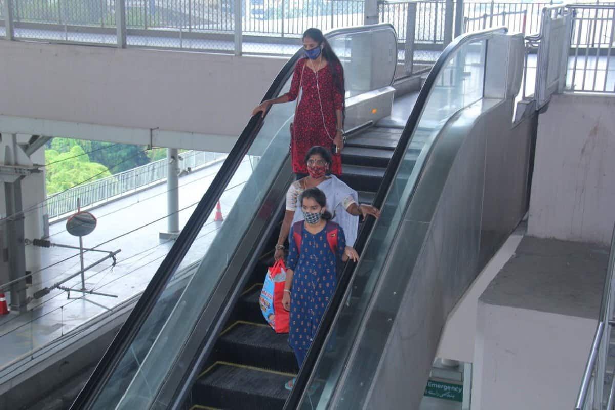 Teen injured at Hi-tech metro station while riding escalator