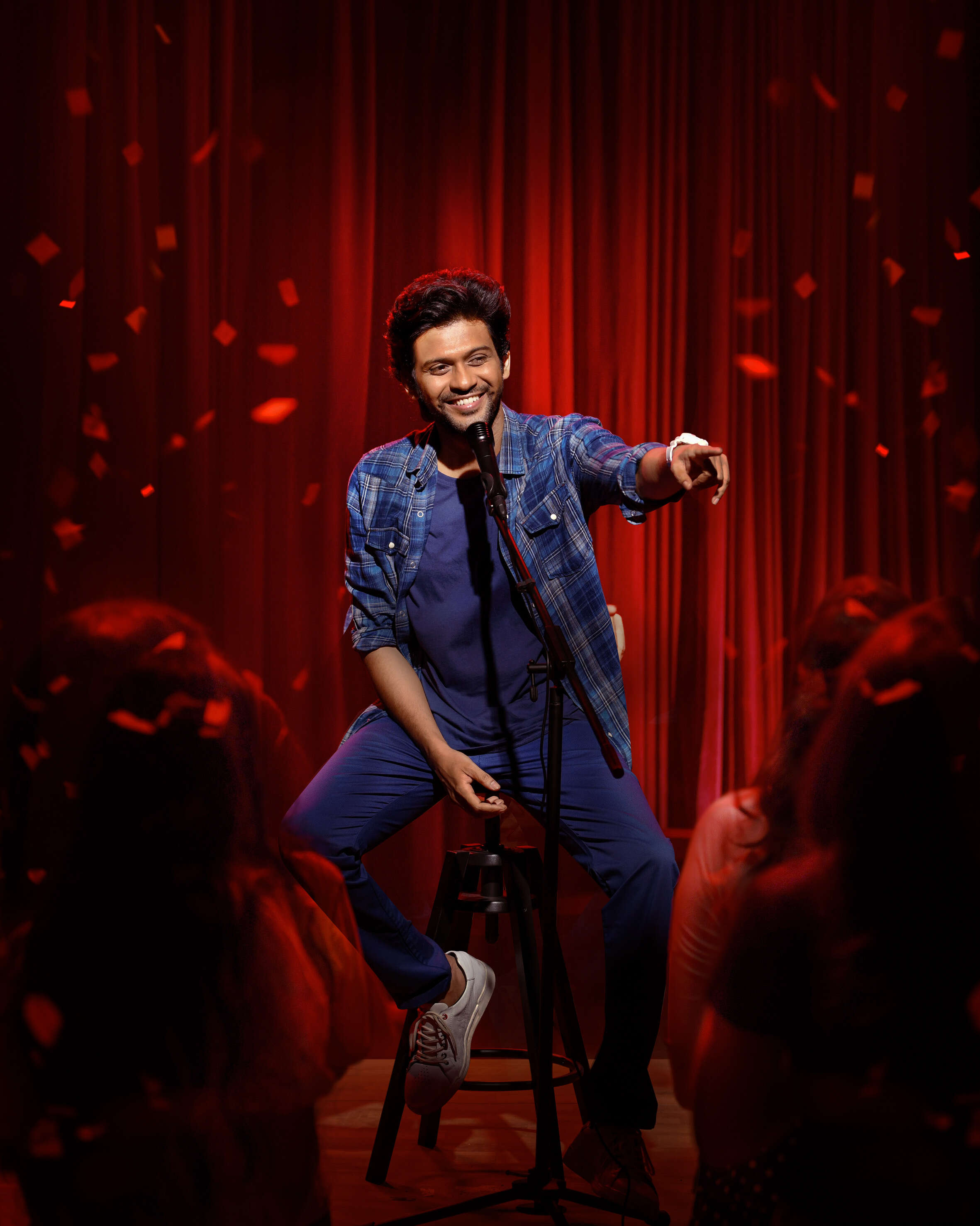 Naveen Polishetty turns standup comedian for his next film with Anushka ...