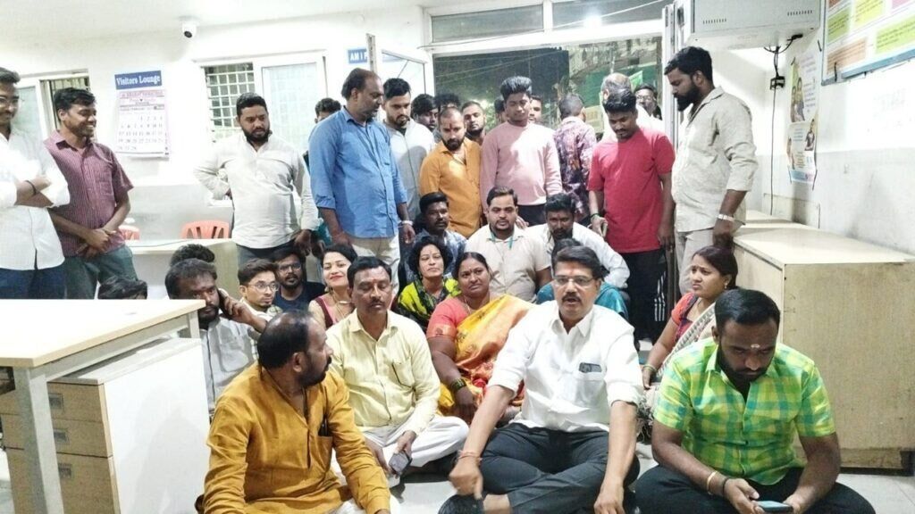 BJP Vs MIM: Party cadre fight over street corner meeting in Ramnaspur