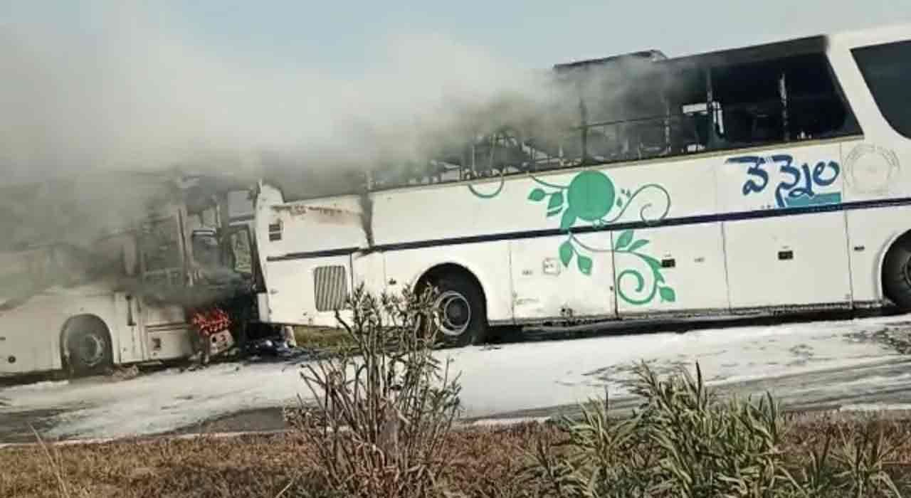 2 APSRTC buses catch fire in Suryapet; lucky escape for passengers