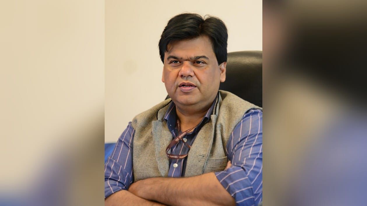 How IAS officer refused to draw his salary till 'Ayahs, Cooks' are paid