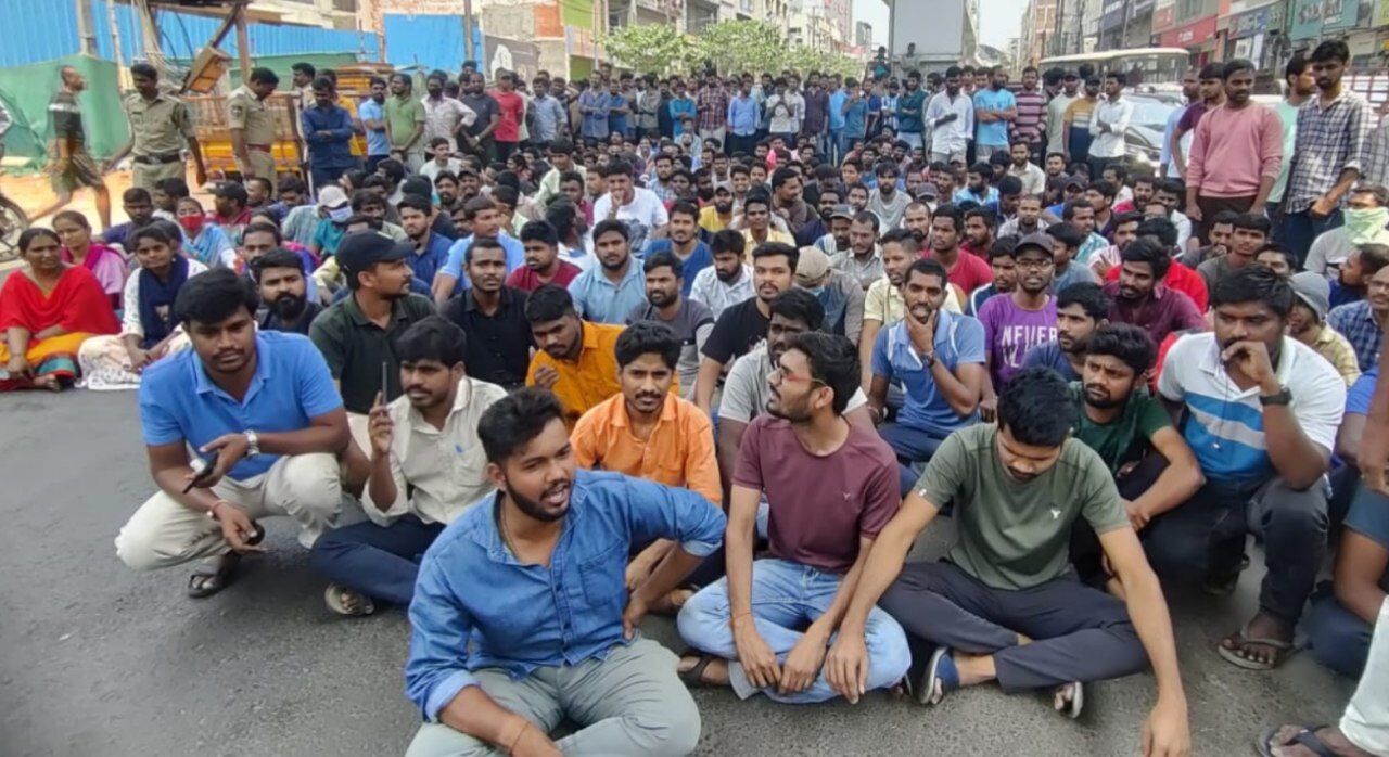 TSPSC paper leak: Students protest in Hyderabad, seek action against ...