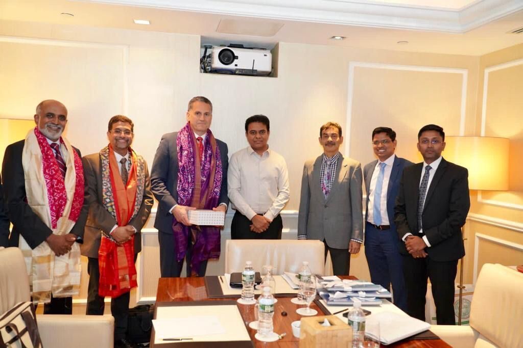 Medtronic to invest Rs 3000 Cr for developing MEIC in Hyderabad