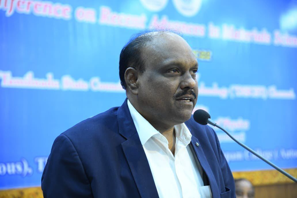 Telangana varsity VC Dachepalli Ravinder lands in ACB net for Rs 50,000 bribe