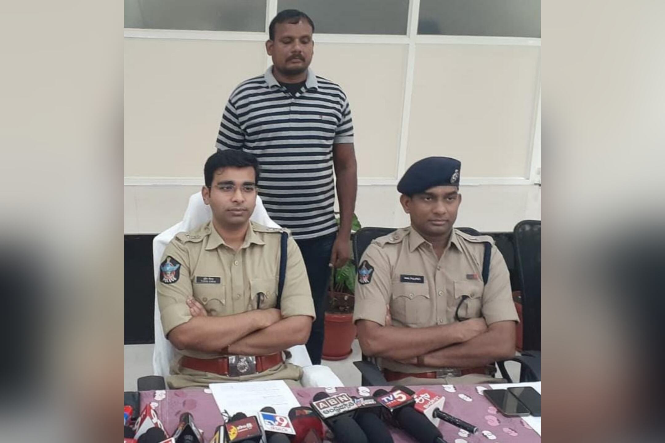 Big blow to Maoists: Cadre leader Madakam Deva alias Bhagat surrenders ...