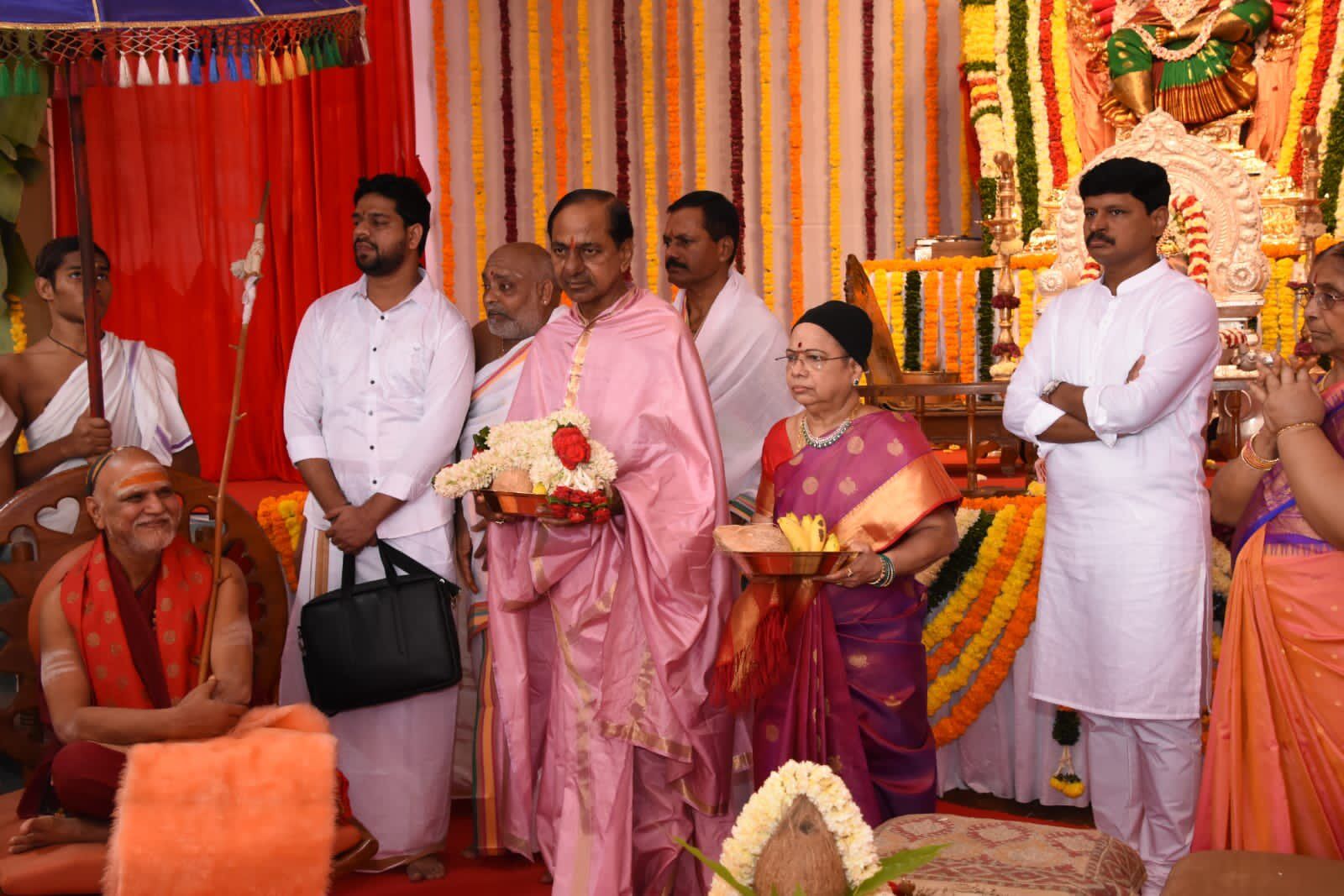 Amid elections, KCR holds Rajashyamala Yagam for 'prosperity’ of ...