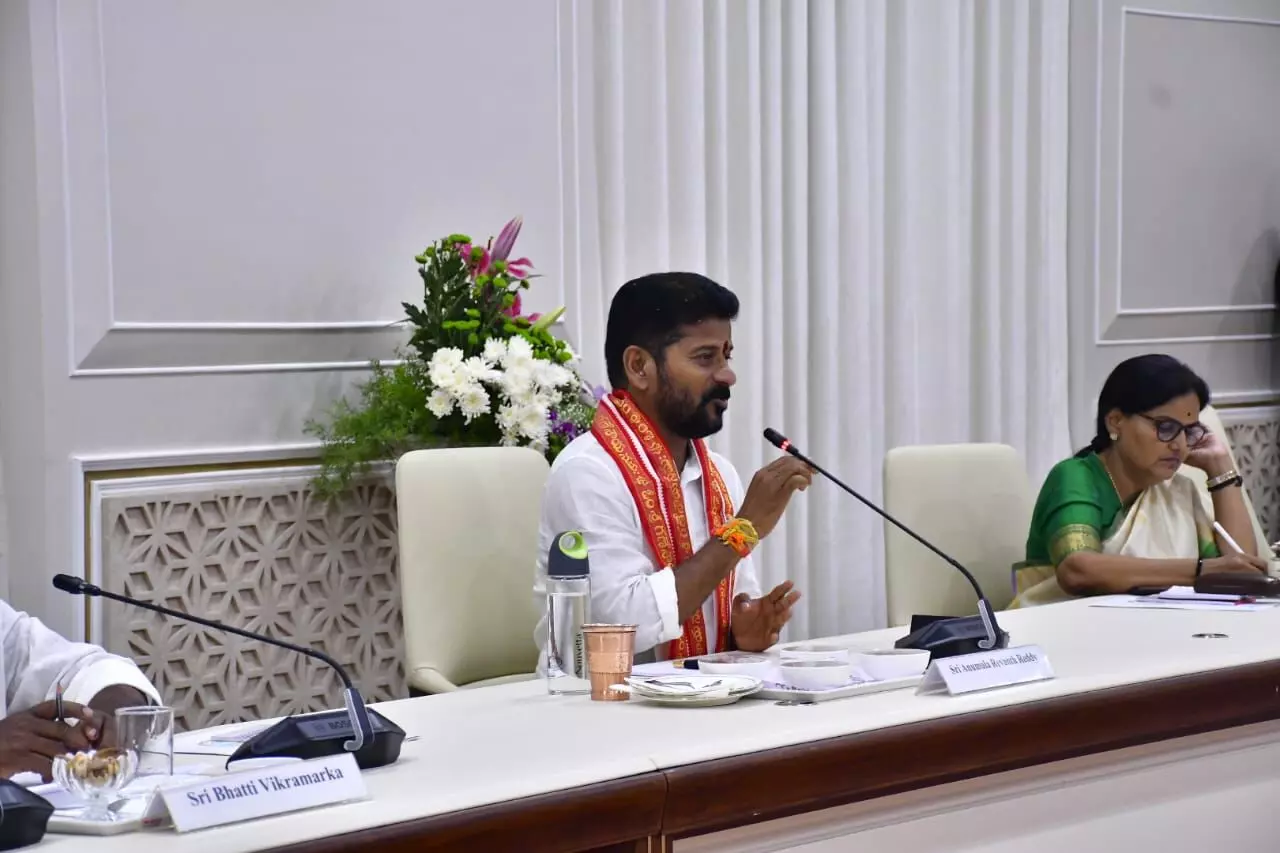 Telangana: Cong govt to start implementation of two 'guarantees' on Dec 9 Telangana: Cong govt to start implementation of two 'guarantees' on Dec 9