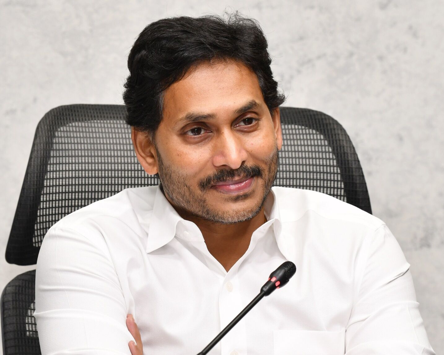 'Siddham': Jagan kicks off Andhra election campaign from Vizag