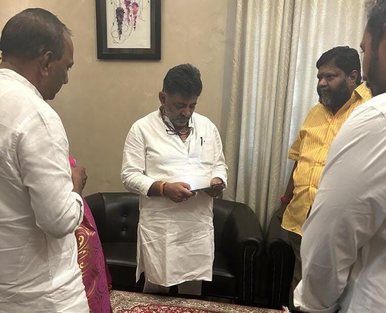 Malla Reddy and Son meet DK Shivakumar in Delhi, amid rumours of ...