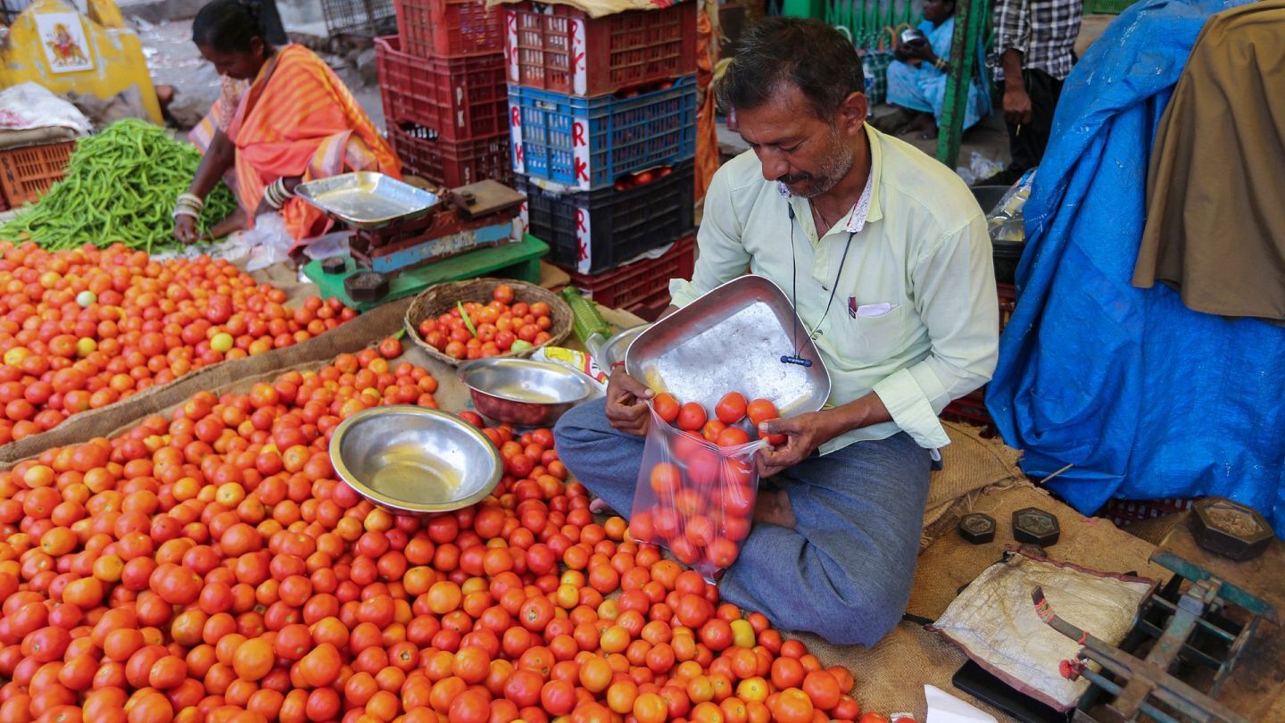 Govt sells subsidised tomatoes at Rs 60/kg in Delhi-NCR