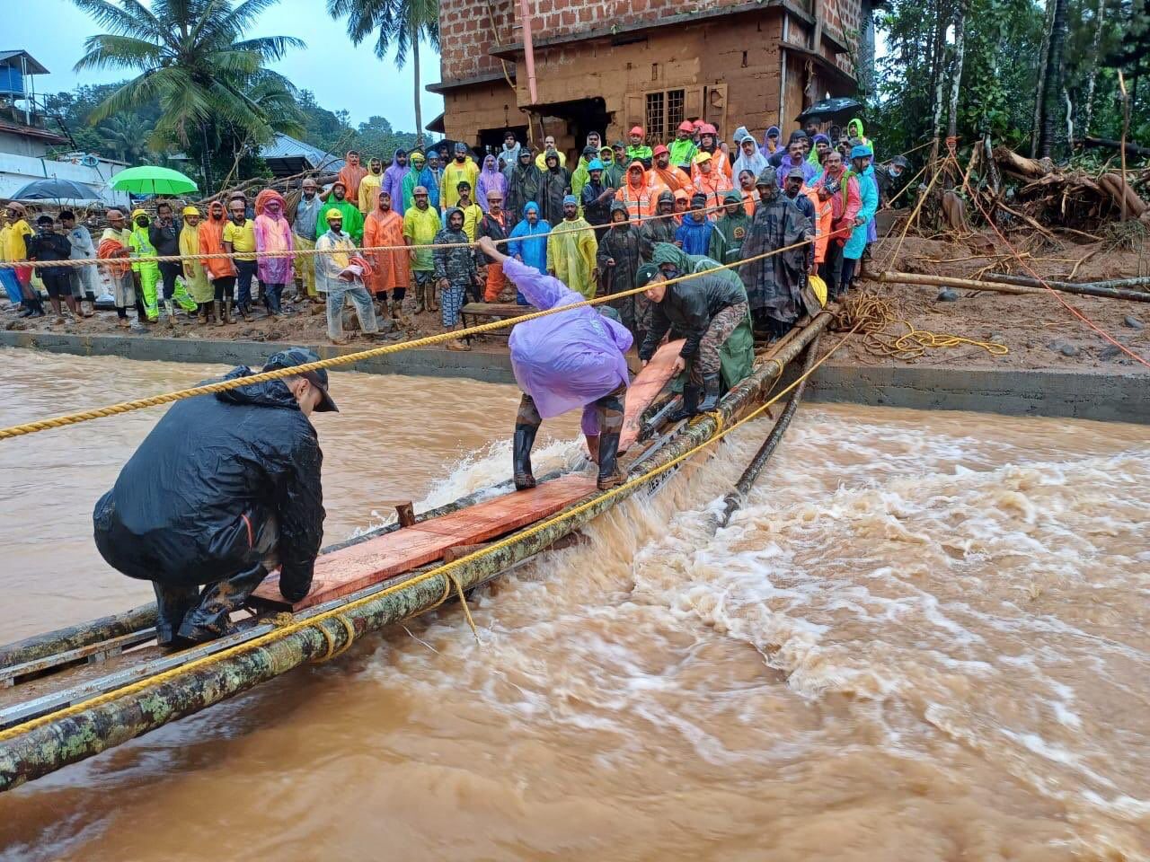 Kerala landslides: Extensive rescue operations in Wayanad, over 1,500 ... Kerala landslides: Extensive rescue operations in Wayanad, over 1,500 ...