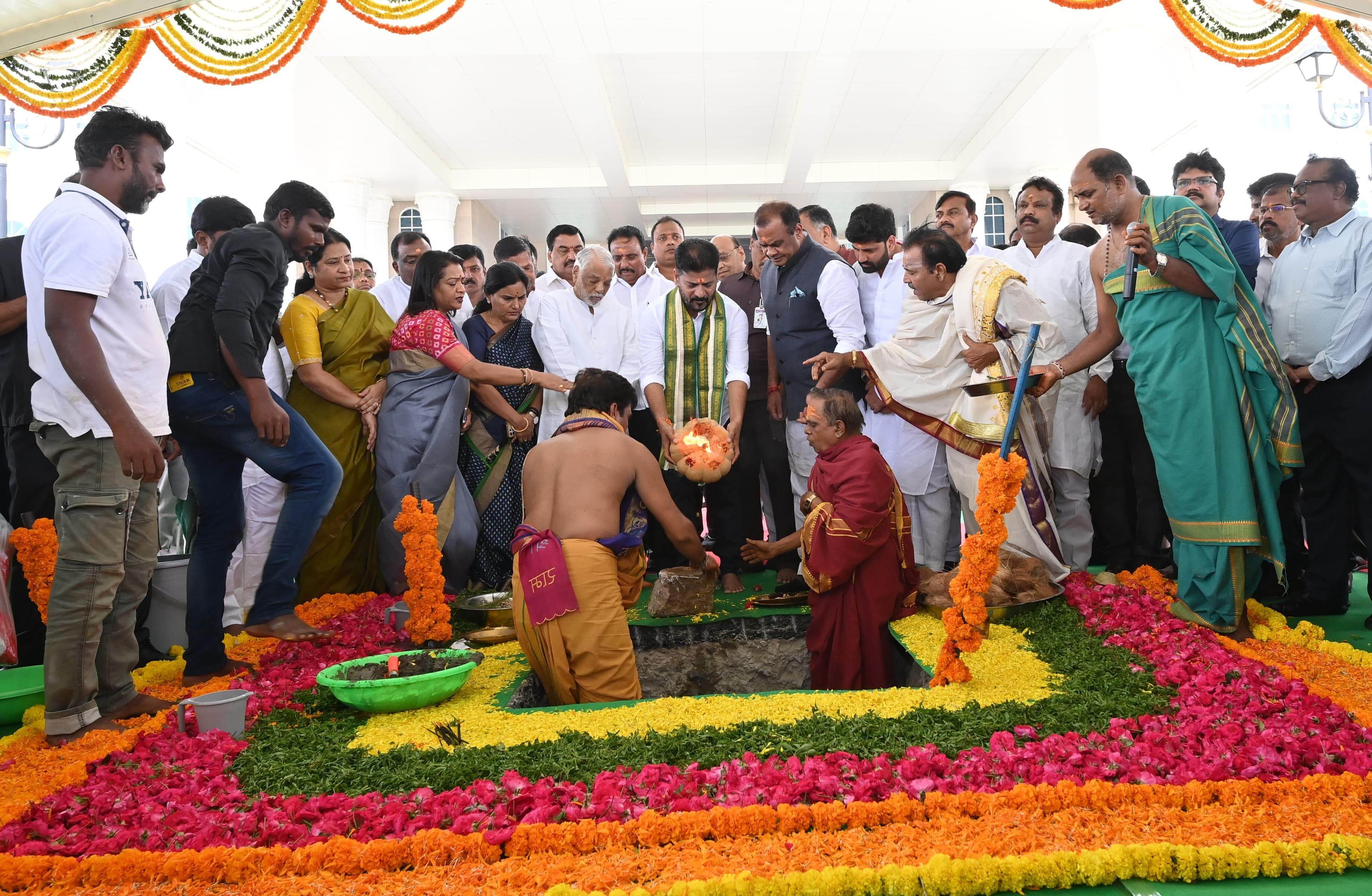 CM Revanth Reddy lays foundation stone of 'Telangana Thalli' statue in ...