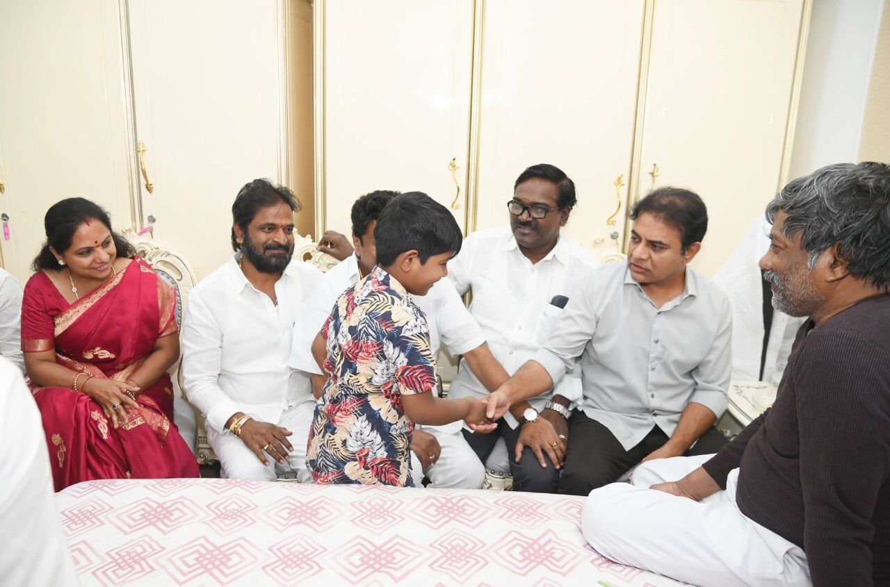 BRS MLA Padma Rao Goud undergoes surgery after heart attack; KTR ...