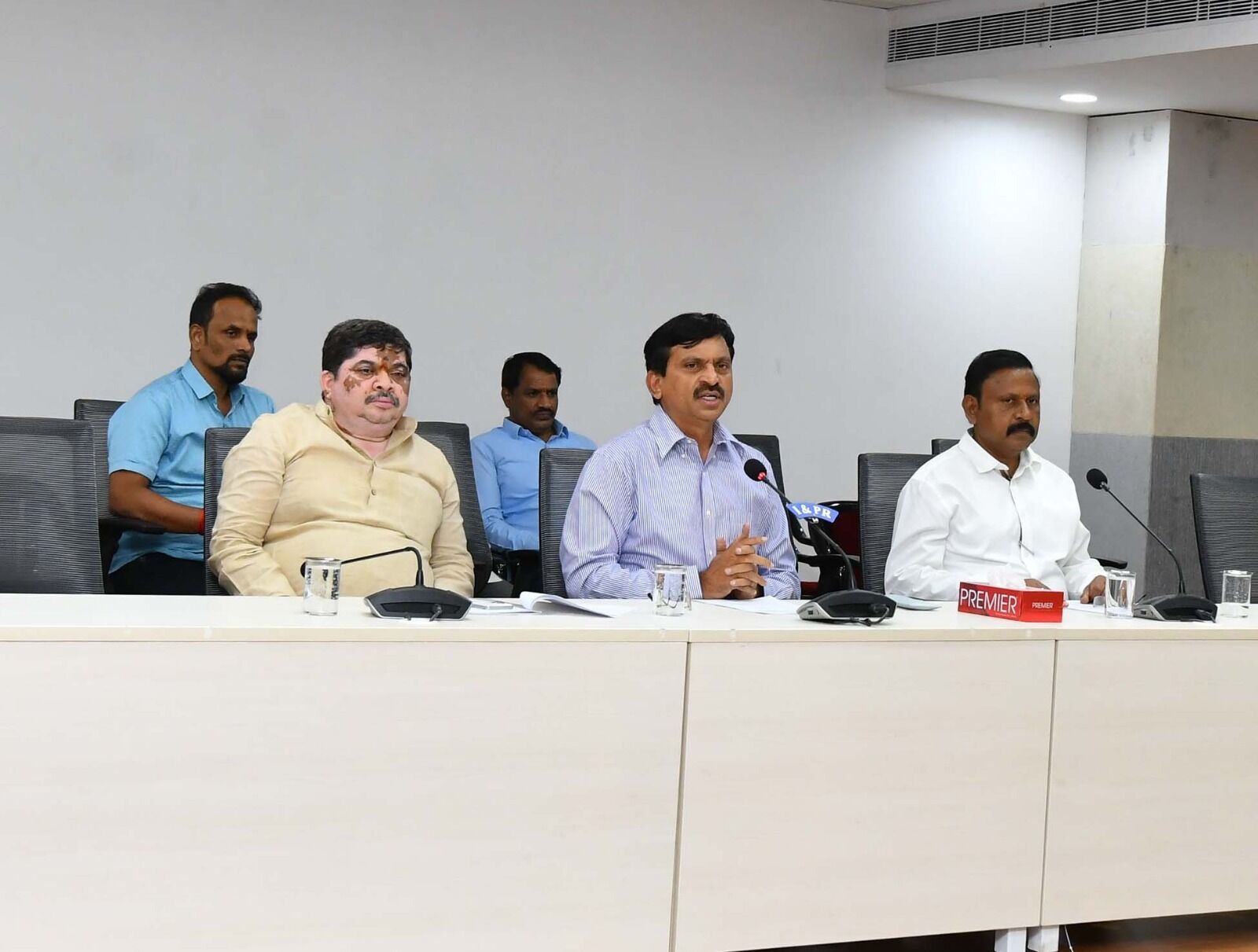 Telangana Cabinet approves draft for 42% reservation for backward classes