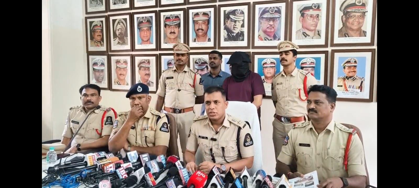 ₹199 work-from-home scam busted: Hyderabad police arrest MLM executive ...